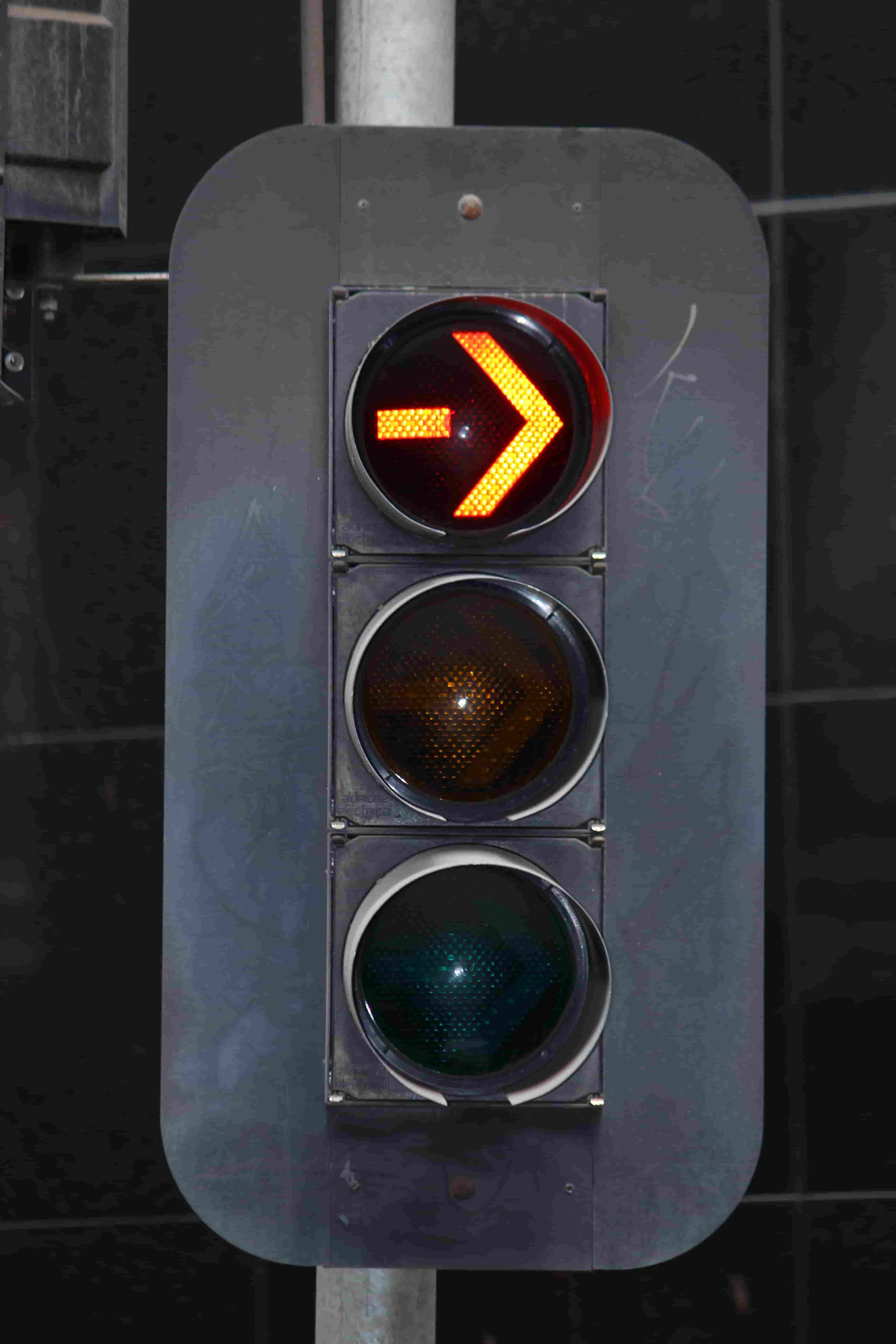 Incandescent/halogen signals - Aldridge Signals