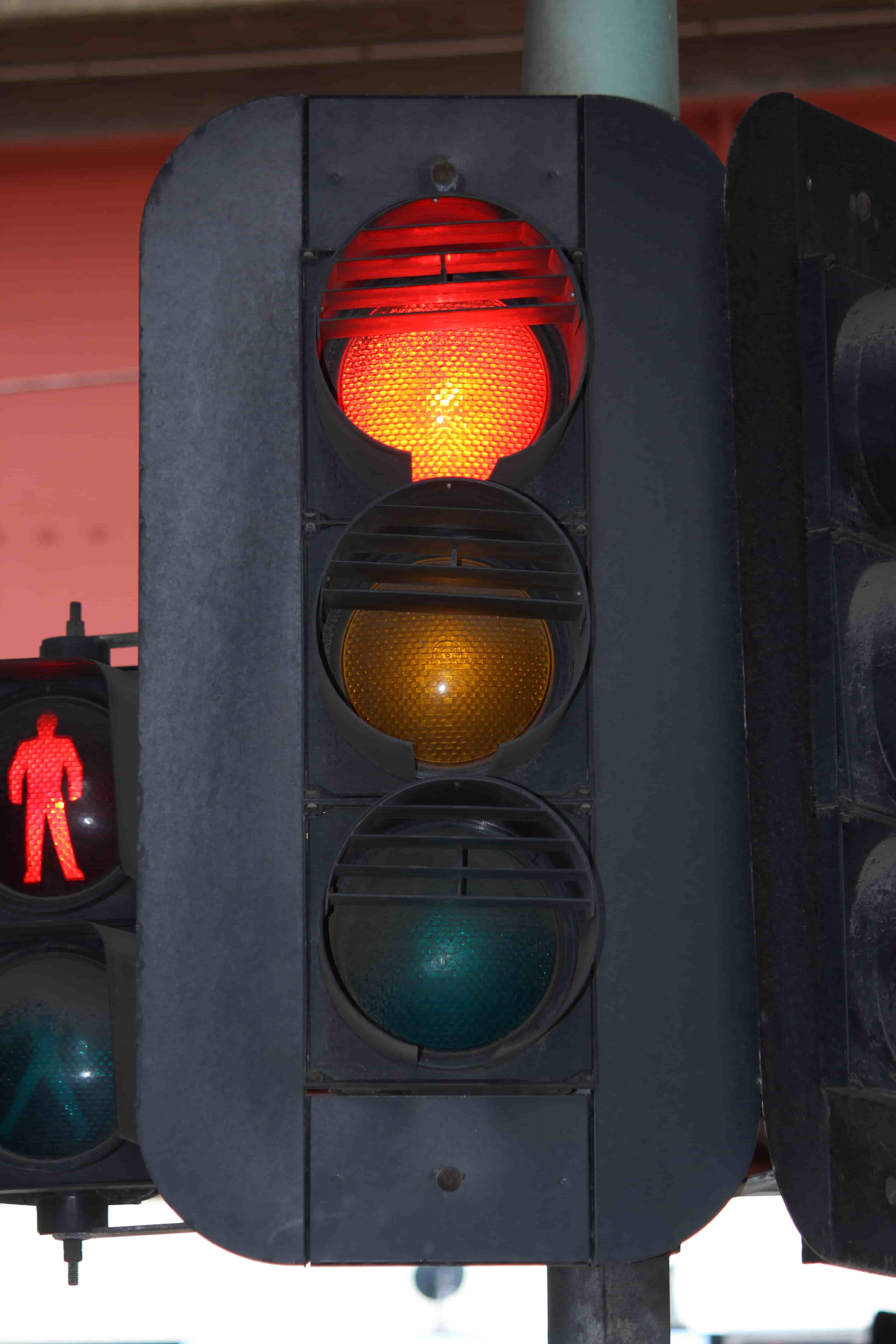 ATG 8" & 12" Incandescent/halogen - Aldridge Signals