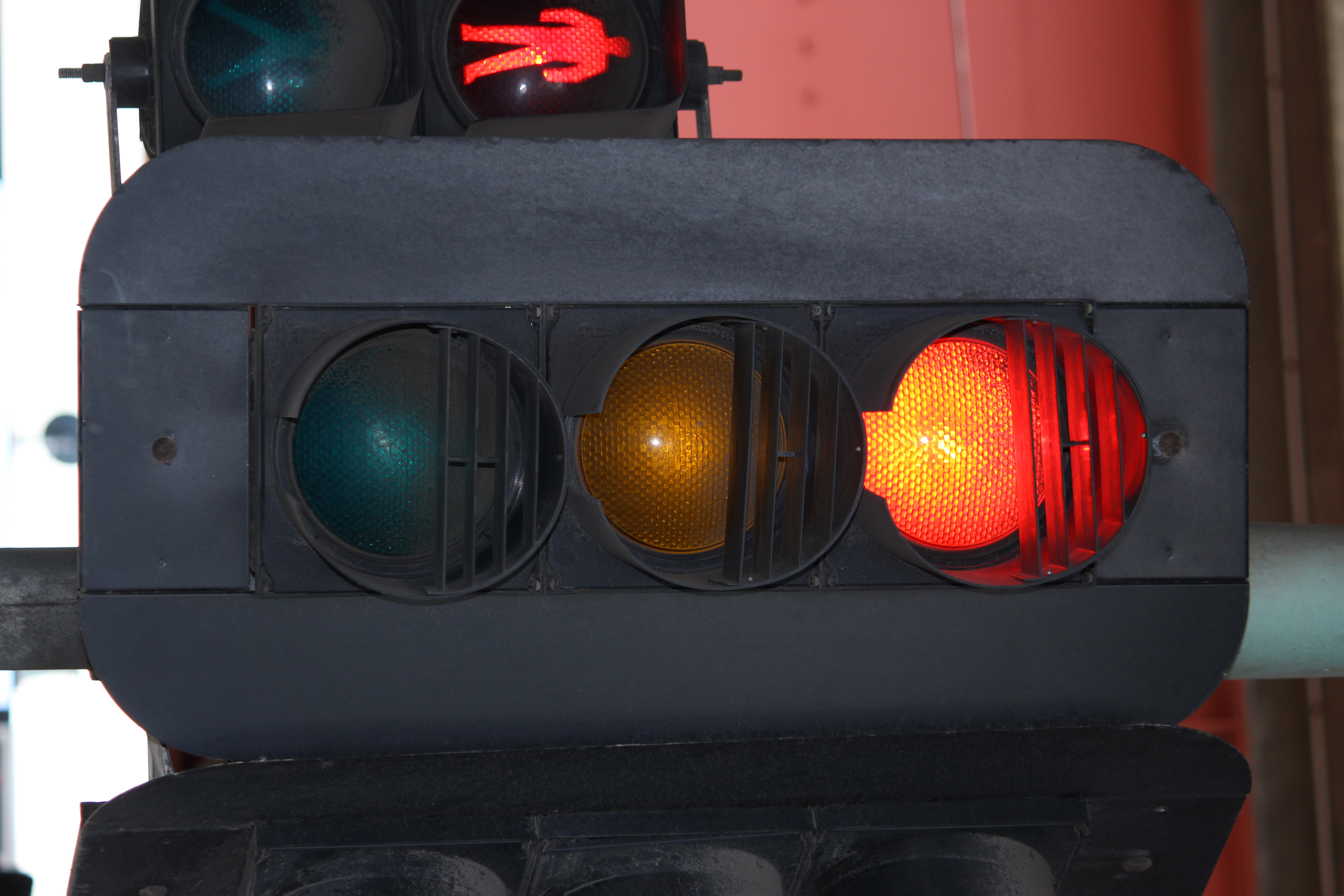 ATG 8" & 12" Incandescent/halogen - Aldridge Signals